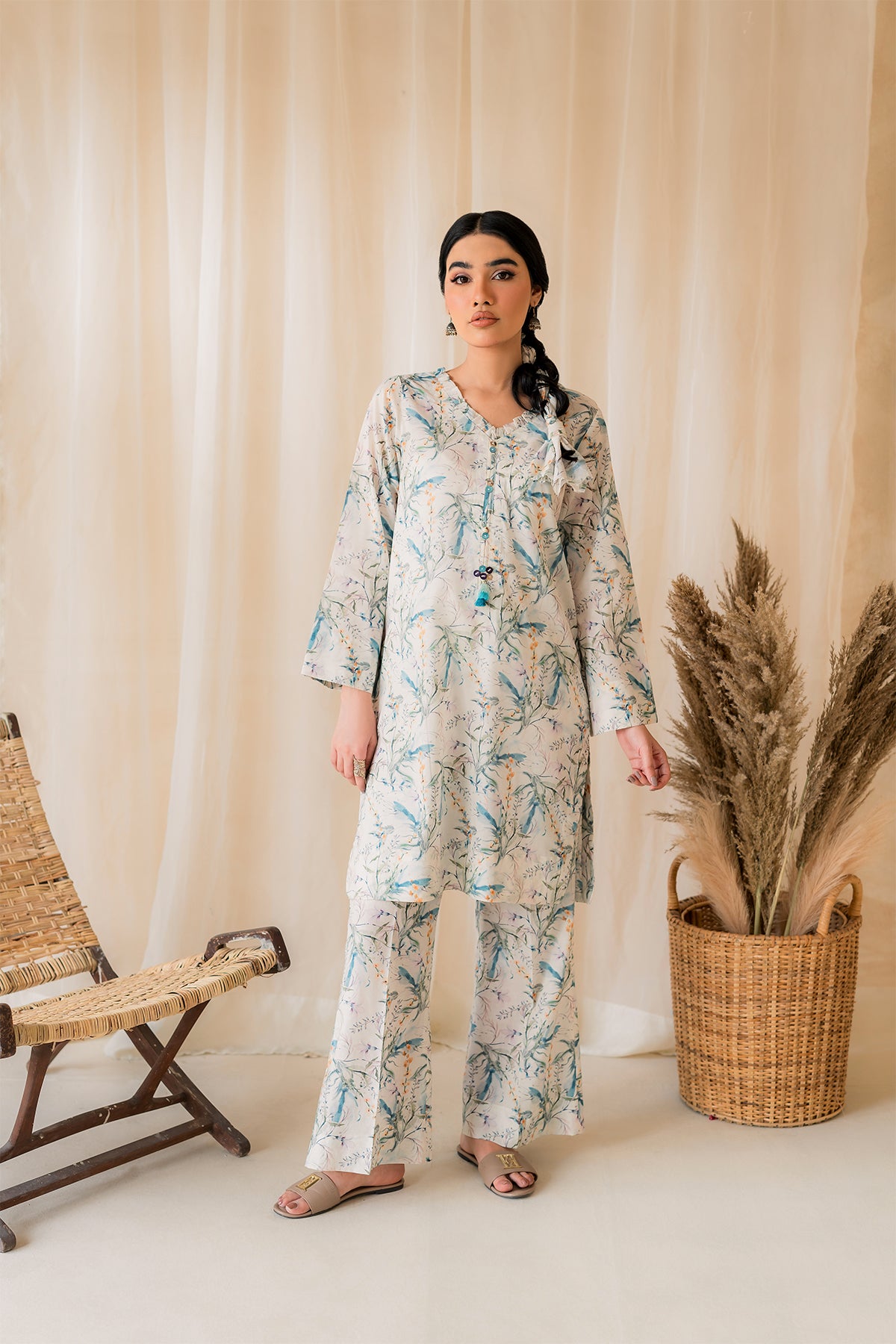 MN - 001 – MAHNOSH