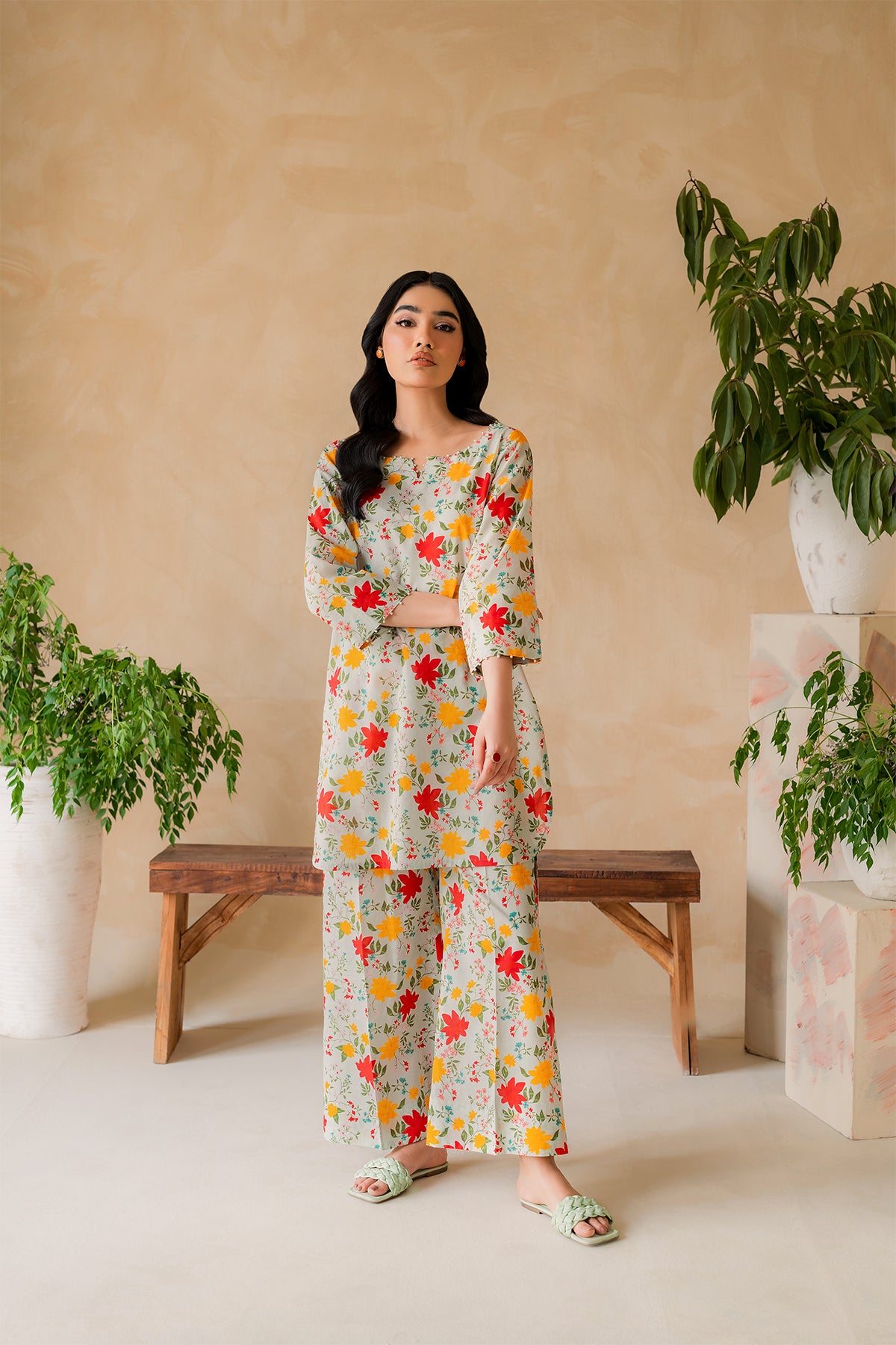 MN - 002 – MAHNOSH