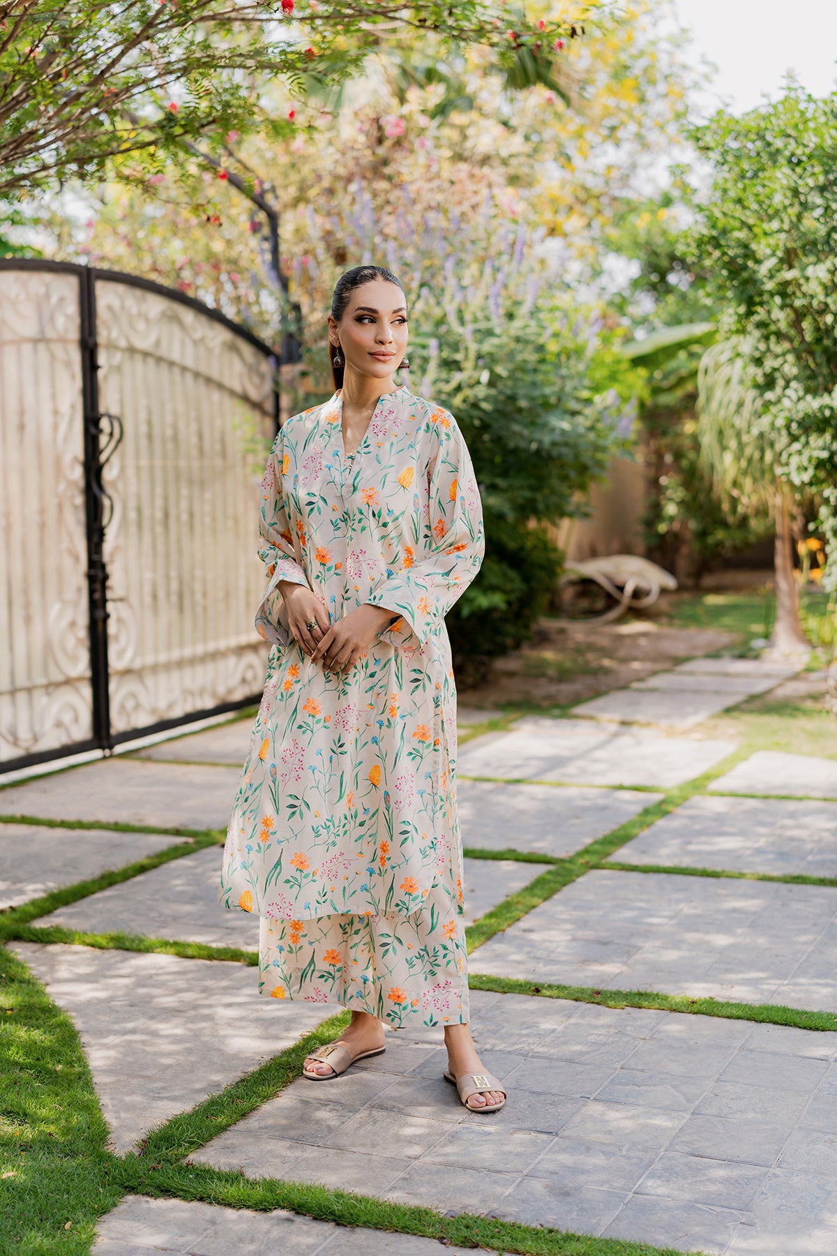 MN - 008 – MAHNOSH